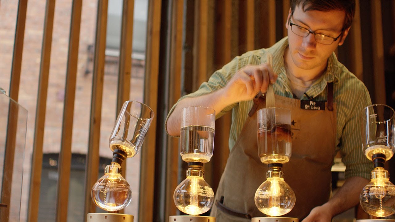 Tìm hiểu về brewing coffee là gì? - Color Bar Sapa